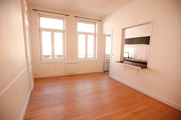 Appartement 2 pièces à Wazemmes, Lille, à louer