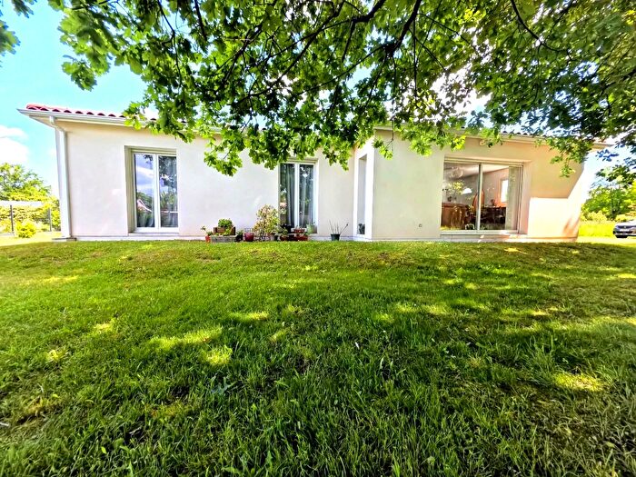Maison 4 pièces à vendre - Vertheuil