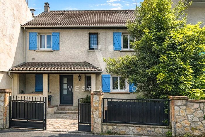 Maison 7 pièces à vendre à Romainville