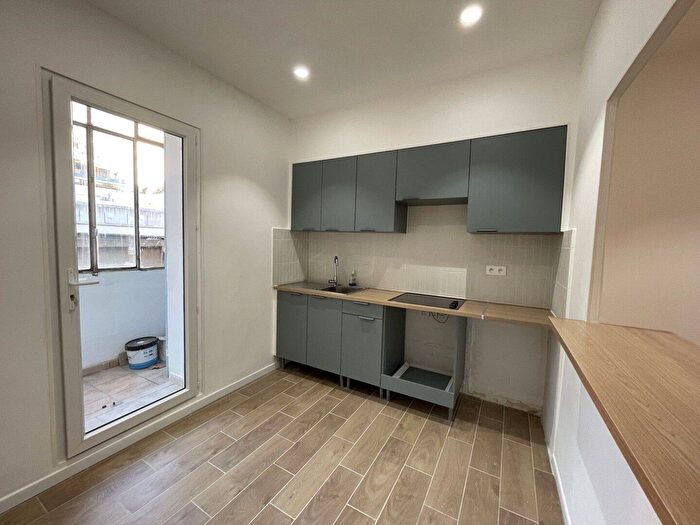 Appartement à louer - Le Camas, Marseille ème arrondissement - 2 pièces - 1 chambre