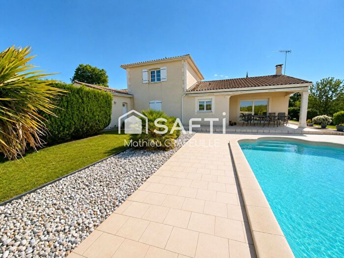 Rouillac - Maison 5 pièces à vendre