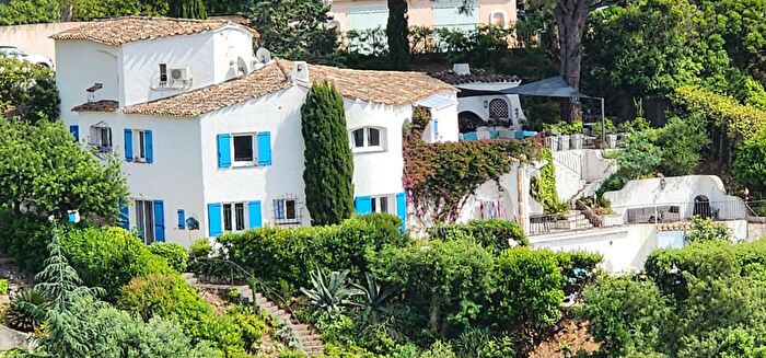 Roquebrune-sur-Argens, Les Issambres, La Vigie, Les Dolmens, Plages, Calanques : Maison 8 pièces à vendre