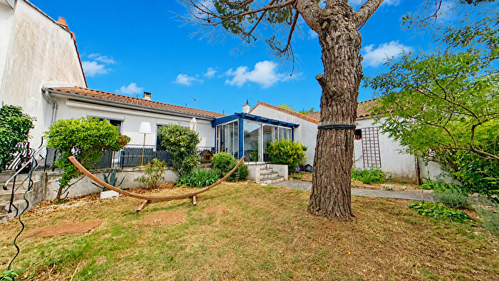 Maison 4 pièces à Poitiers, Couronneries, à vendre