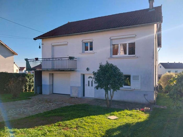 Maison 4 pièces à louer à Sud, Saint-Yrieix-la-Perche