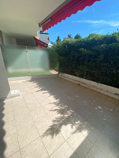 Nice, Madeleine : Appartement 2 pièces à louer