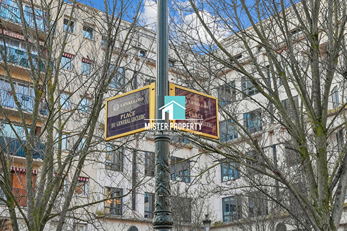 Appartement à vendre - Levallois-Perret, Centre-ville - 5 pièces - 4 chambres