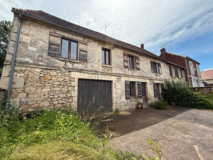 Saintines - Maison 5 pièces à vendre