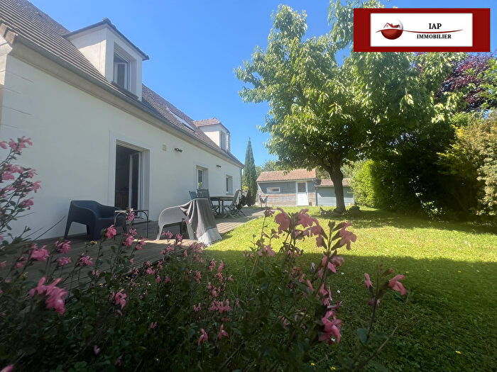 Maison 8 pièces à Bazainville, à vendre