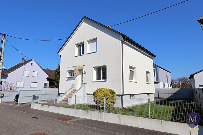 Maison à vendre - Blotzheim - 5 pièces - 3 chambres