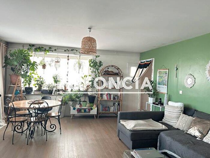 Appartement à louer - Vonnas - 3 pièces - 1 chambre