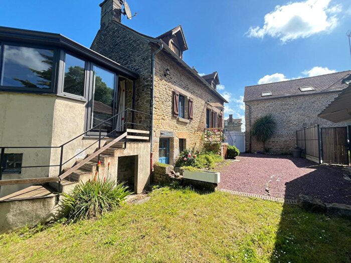 Cuissai : Maison 7 pièces à vendre