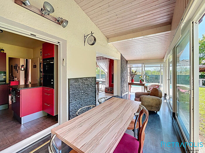 Maison à vendre - Échenevex - 6 pièces - 4 chambres