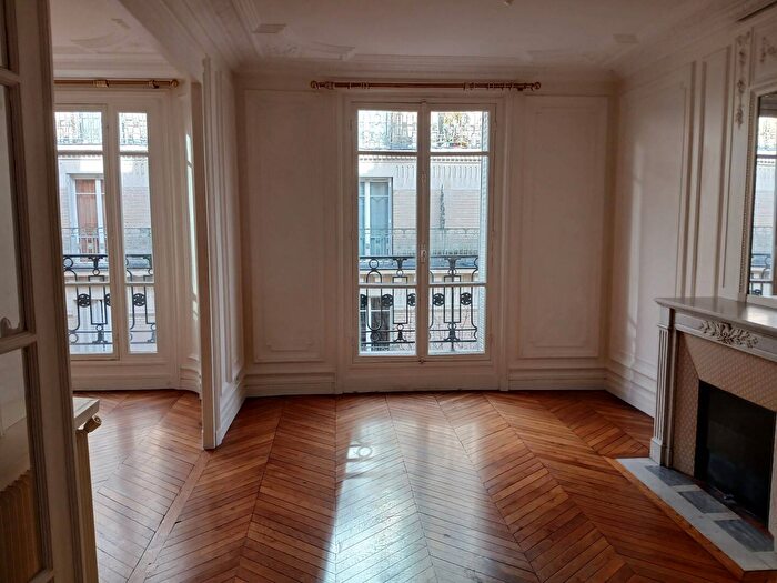 Appartement à louer - Dupleix-Motte Picquet, Paris ème arrondissement - 5 pièces - 2 chambres