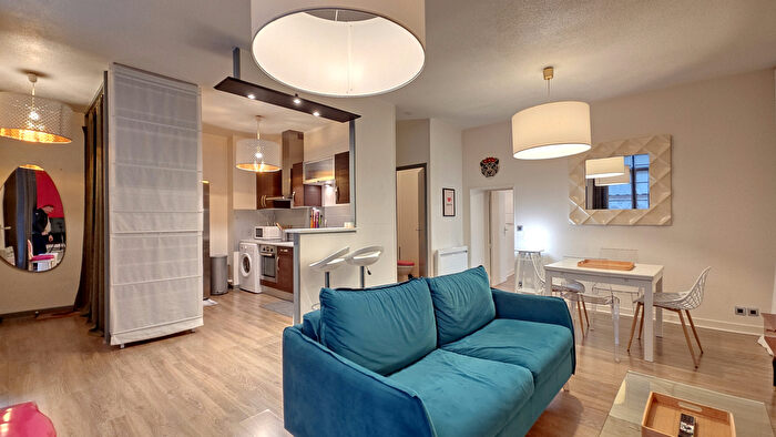 Appartement à louer - Clermont-Ferrand, Delille, Cathédrale, La Gare - 2 pièces - 1 chambre