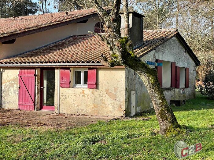 Maison à louer - Saint-Morillon - 3 pièces - 2 chambres