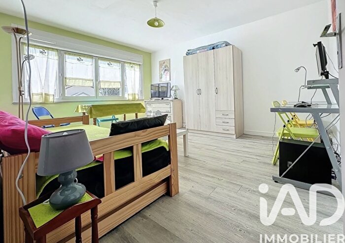 Appartement à louer - Châlons-en-Champagne, Nord - 1 pièce