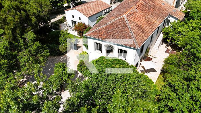 Maison à vendre - Vézénobres - 15 pièces - 10 chambres