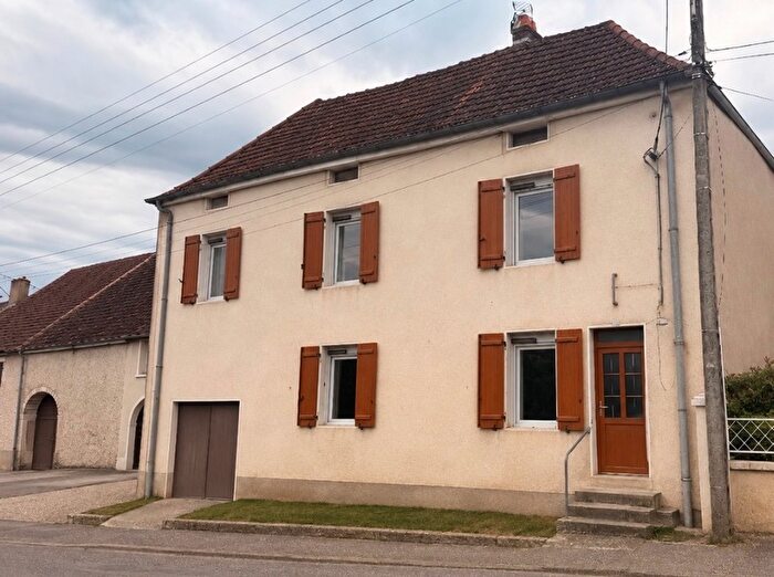 Dampierre-sur-Salon : Maison 7 pièces à vendre