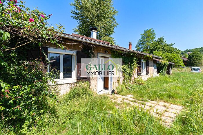 Maison 5 pièces à Charantonnay, à vendre