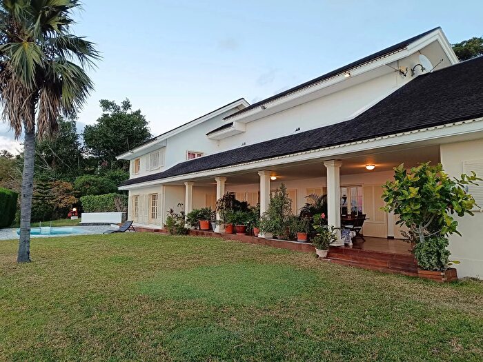 Maison à vendre - Saint-Denis - 8 pièces - 4 chambres