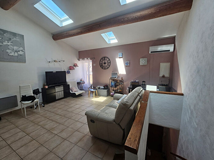 Appartement 2 pièces à Le Puy-Sainte-Réparade, à louer