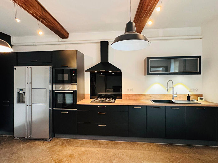 Saint-Symphorien-de-Lay - Maison 8 pièces à vendre