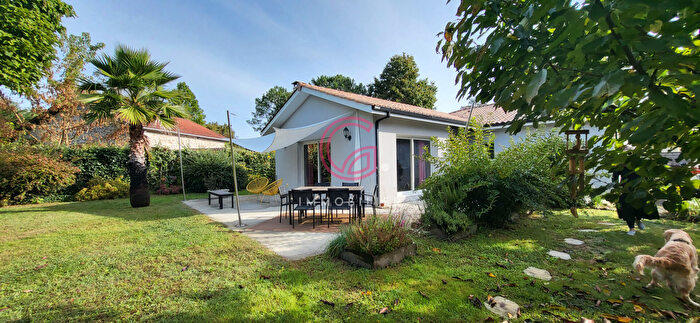 Maison à louer - Sanguinet - 5 pièces - 4 chambres