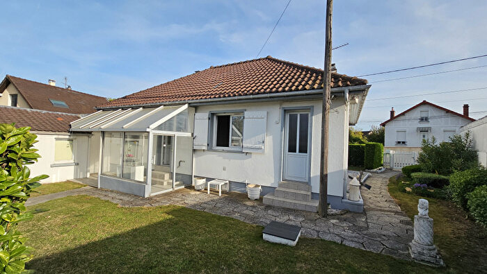 Maison 4 pièces à louer à Villeparisis, La Poste, Centre culturel