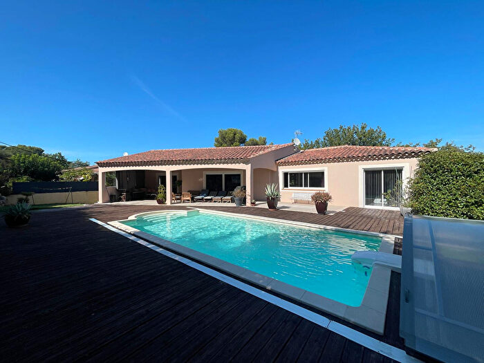 Maison à vendre - Mimet - 7 pièces - 5 chambres