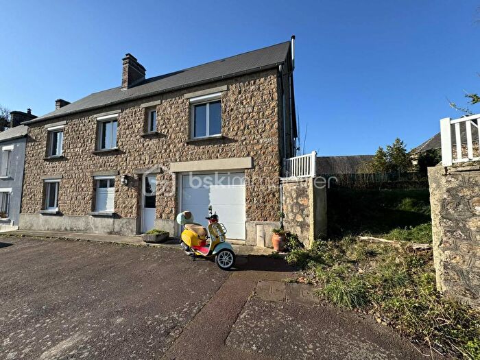 Maison à vendre - Soulles - 6 pièces - 4 chambres