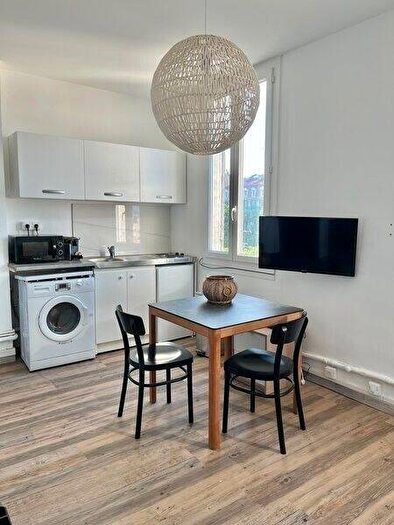 Appartement à louer - Marseille ème arrondissement - 1 pièce