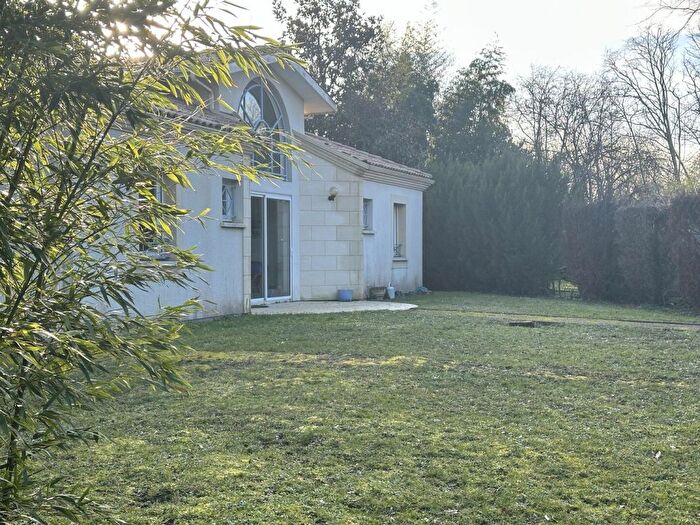 Maison à vendre - Léognan - 6 pièces - 4 chambres