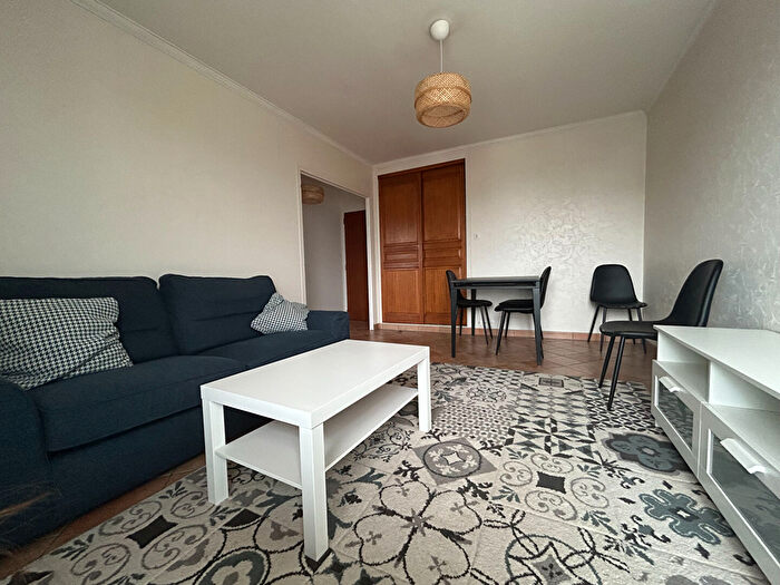 Lucé, Centre-ville : Appartement 2 pièces à louer