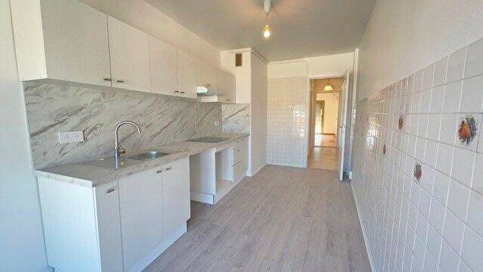 Appartement à louer - Saint Jean-LHubac, Cagnes-sur-Mer - 2 pièces - 1 chambre