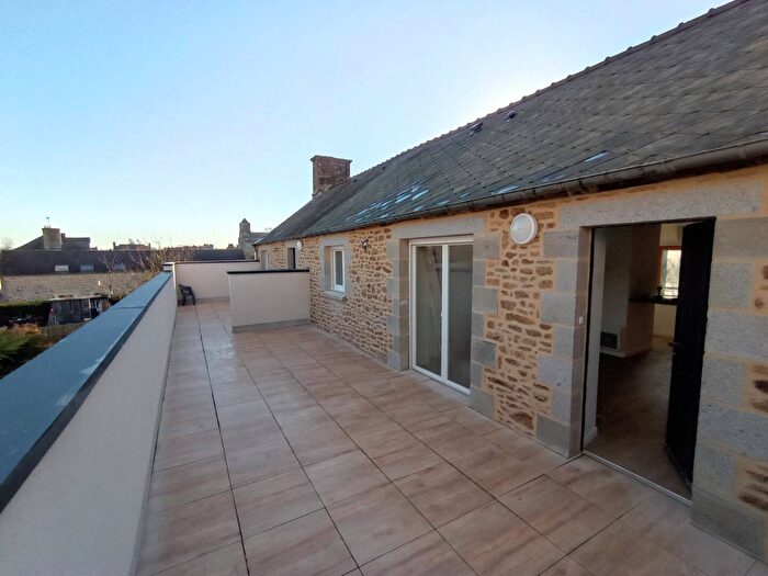 Appartement à louer - Saint-Marc-le-Blanc - 3 pièces - 2 chambres