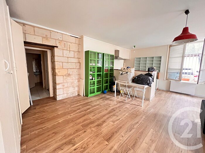 Appartement à louer - Tours, Centre-ville - 3 pièces - 2 chambres