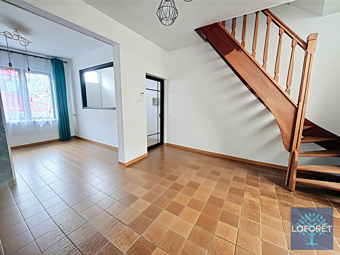 Maison à vendre - Saint-Amand-les-Eaux, Gare - 5 pièces - 2 chambres