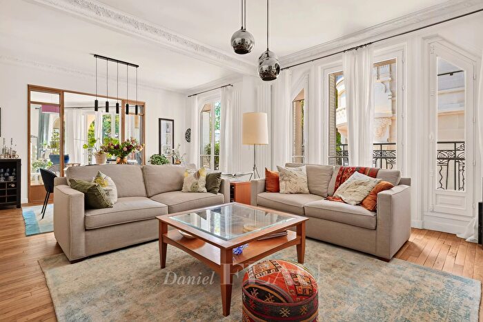Paris 16ème, Porte de Saint-Cloud, Auteuil-Sud : Appartement 4 pièces à louer