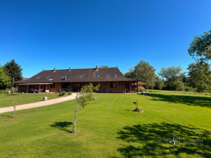 Montagny-près-Louhans - Maison 9 pièces à vendre