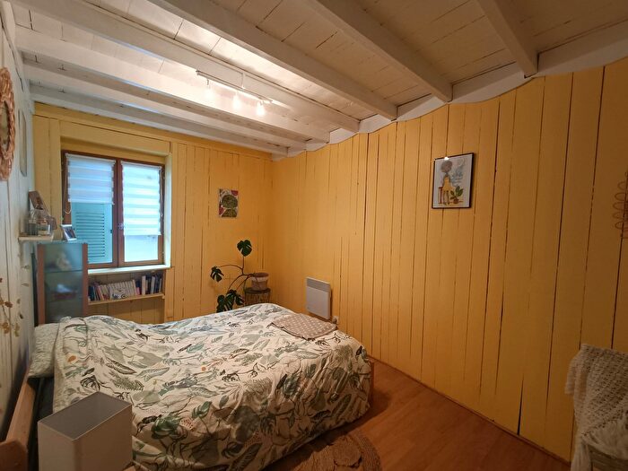 Maison à vendre - Saint-Vincent-de-Reins - 5 pièces - 3 chambres