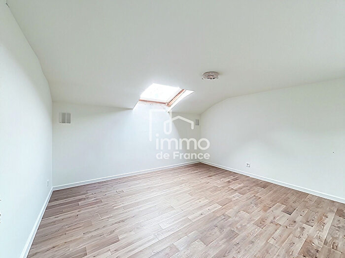 Appartement à vendre - Oyonnax, Centre-ville, Niermes, Geilles, Croix Rousse - 3 pièces - 1 chambre