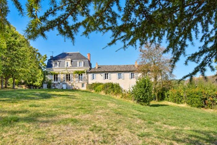 Maison 15 pièces à Buxy, à vendre