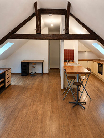 Metz, Ancienne ville : Appartement 2 pièces à louer