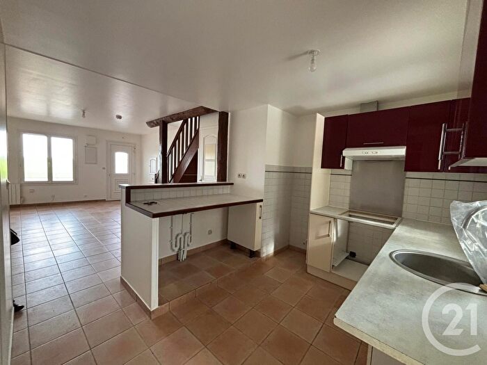 Maison 3 pièces à Le Plessis-aux-Bois, à louer