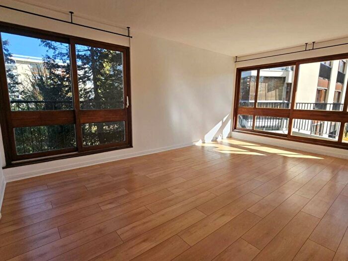 Appartement à louer - Porte Saint Antoine, Le Chesnay-Rocquencourt - 2 pièces - 1 chambre