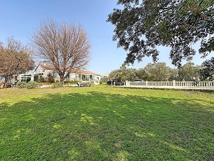 Maison à vendre - Mazan - 5 pièces - 4 chambres