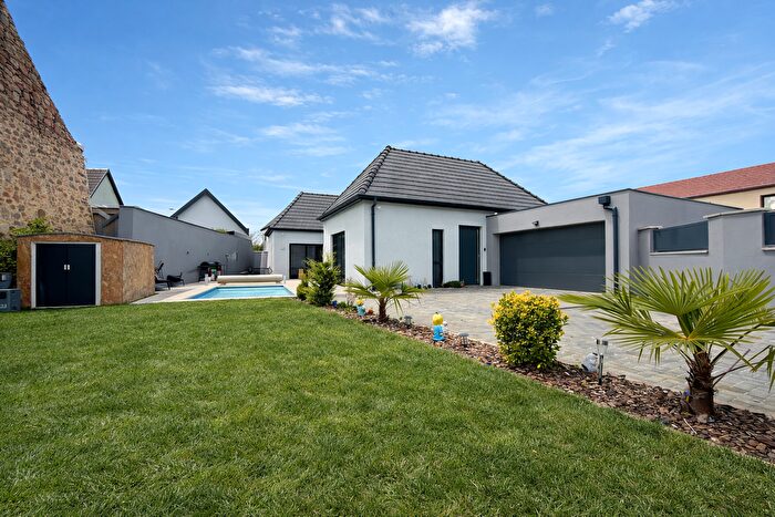 Maison à vendre - Oberhergheim - 5 pièces - 4 chambres