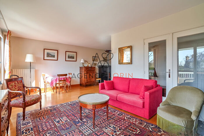 Appartement à vendre - Chatou - 5 pièces - 3 chambres