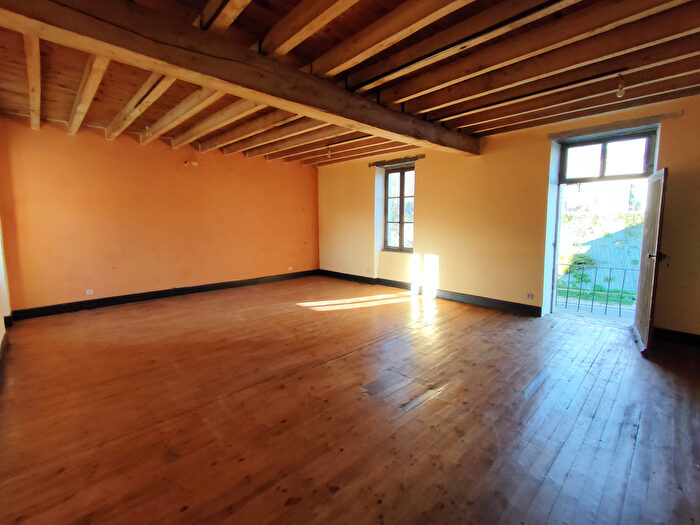 Maison à vendre - Sanssat - 6 pièces - 4 chambres