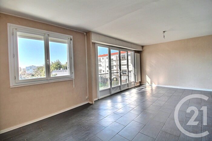 Appartement à louer - Lormont, Bourg, Mairie - 3 pièces - 2 chambres